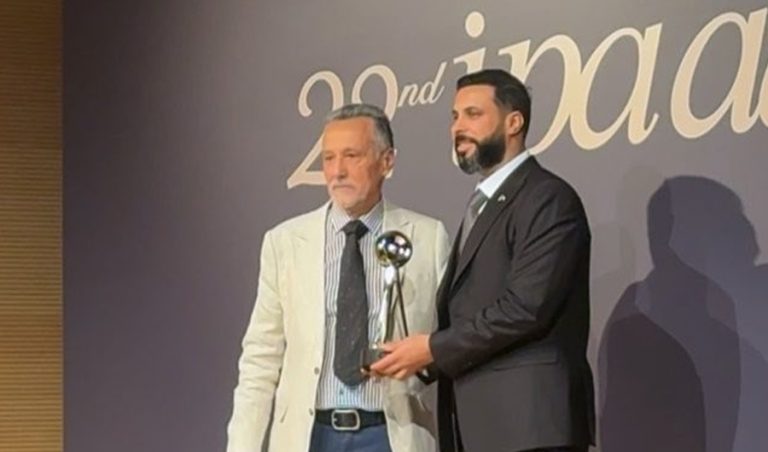 المصور الكويتي محمد عوض يفوز بالمركزين الأول والثاني على مستوى العالم ...